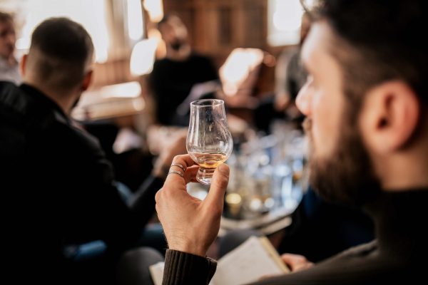 How to taste whiskey | Six easy Steps | Flavor Fix