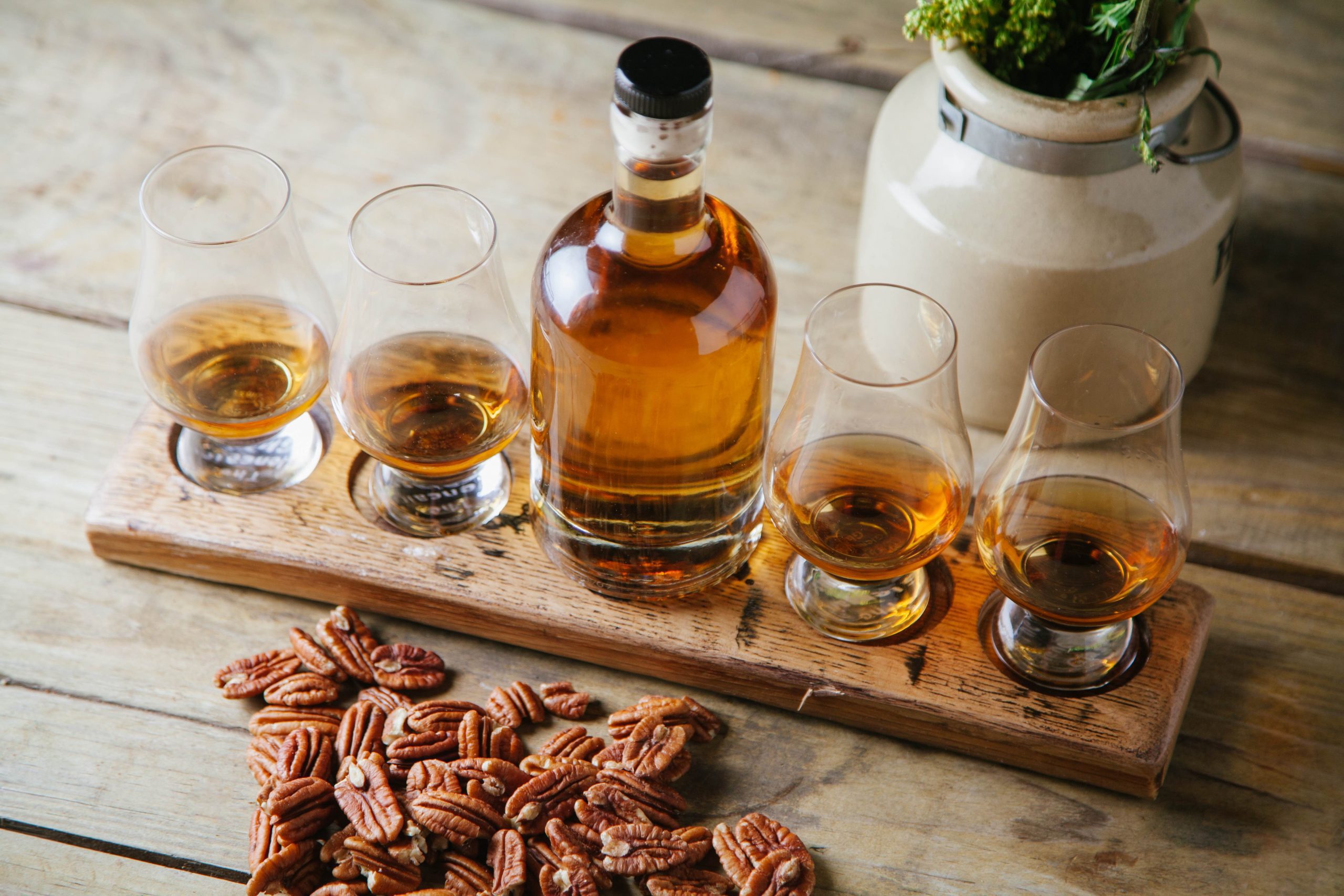 How to taste whiskey | Six easy Steps | Flavor Fix